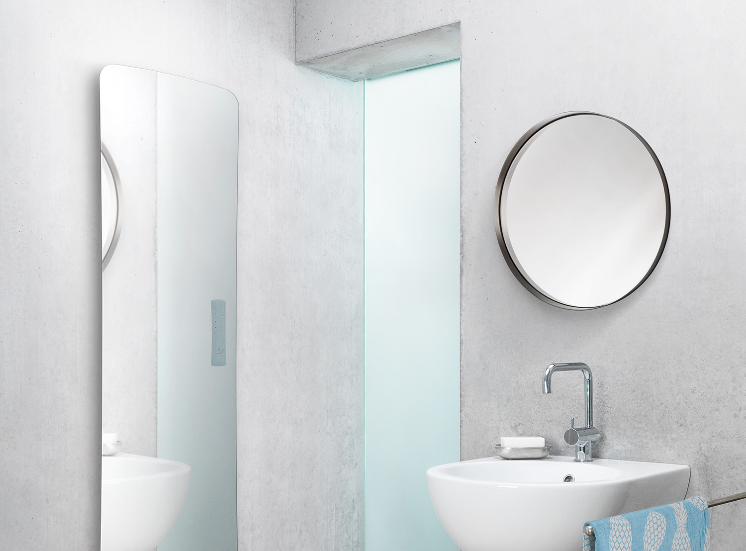 Zehnder Folio Glass vannas istabas radiators